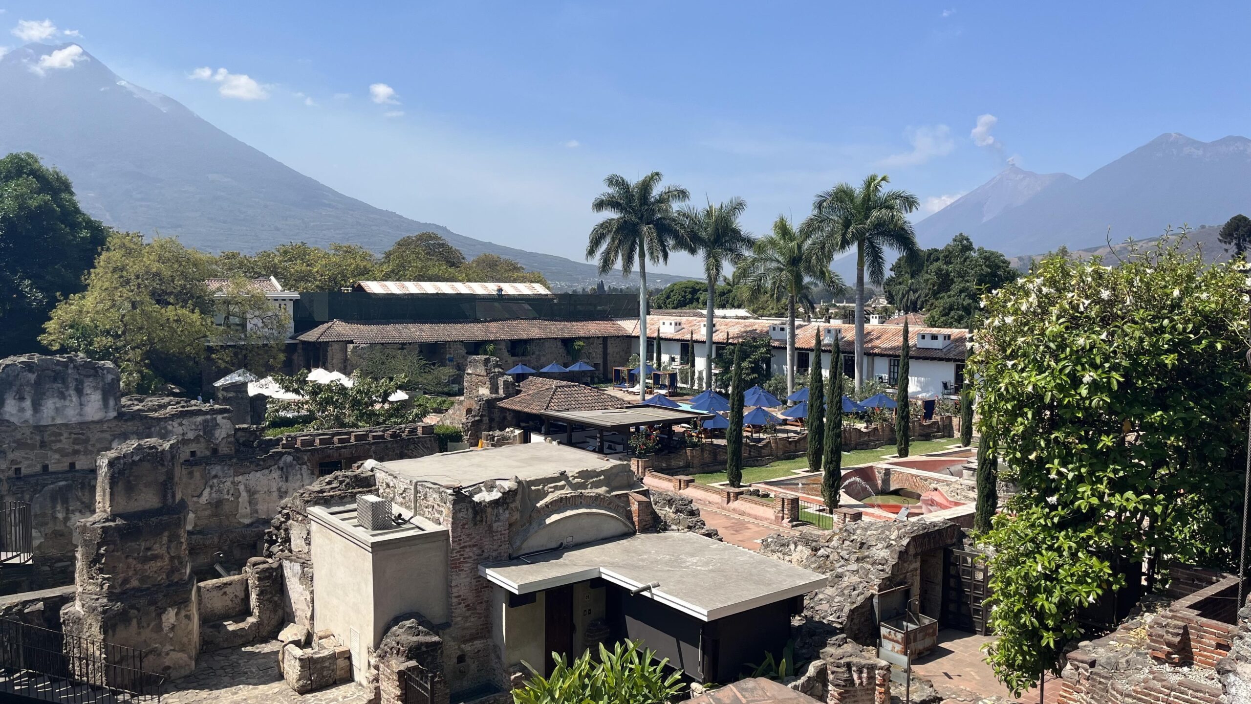 Jours 4 - 6 au Guatemala : Colline de la croix, ruines et ferme de noix ...